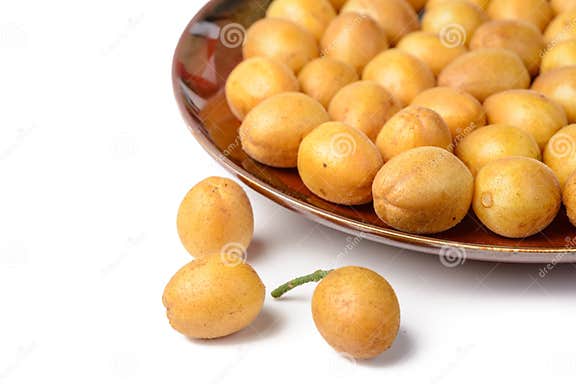 Fruto de Wampee imagem de stock. Imagem de fresco, tropical - 56305573