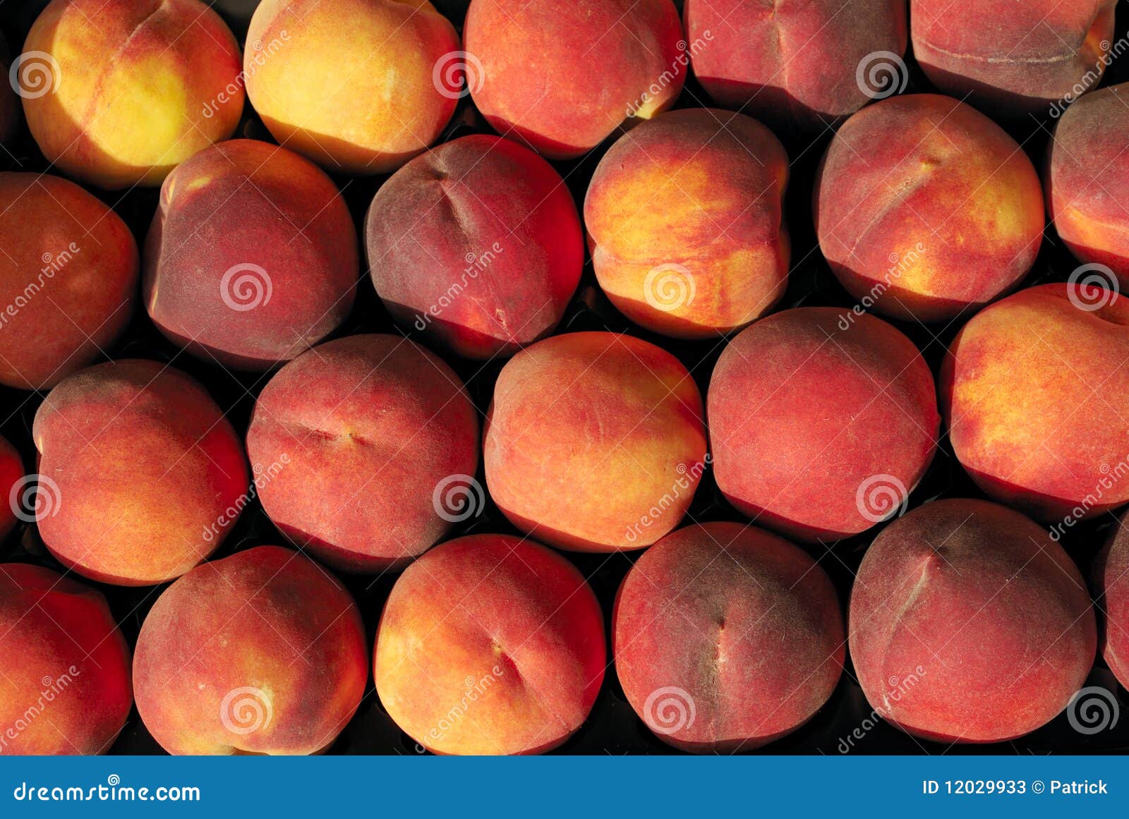 Frutta, albicocca, pesca immagine stock. Immagine di vendita - 12029933