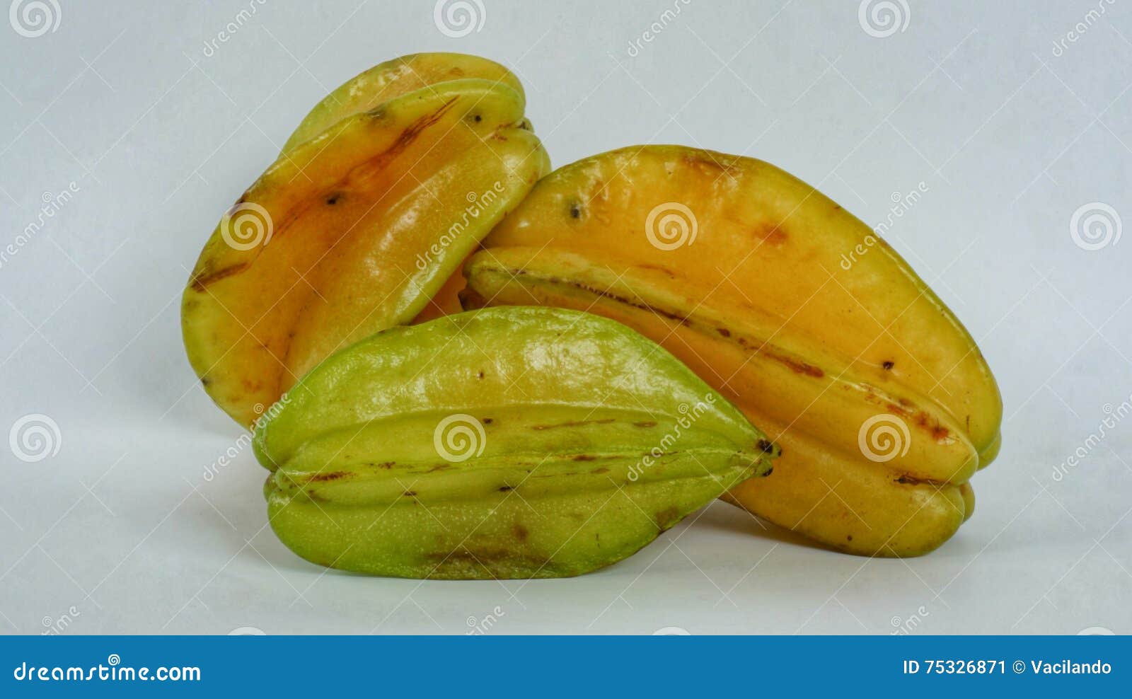 Frutti Di Stella Gruppo Di Starfruit Maturo Immagine Stock - Immagine ...