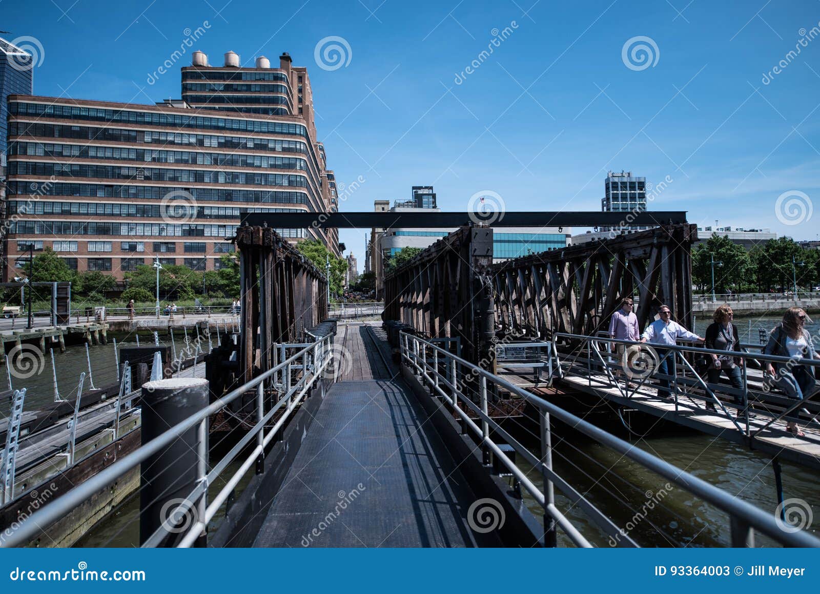 Frying Pan NYC editorial stock photo. Image of dive, side - 93364003