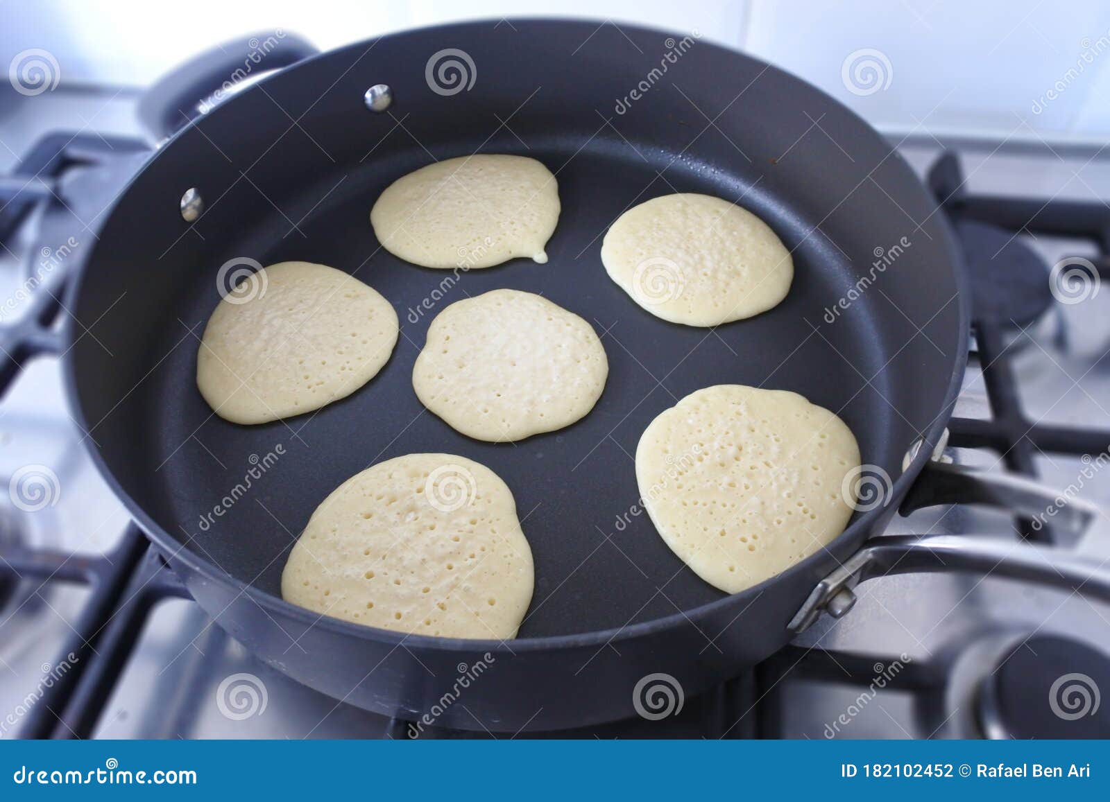 Frying Pikelets in a Fry Pan Stock Photo - Image of pancake, gluten ...
