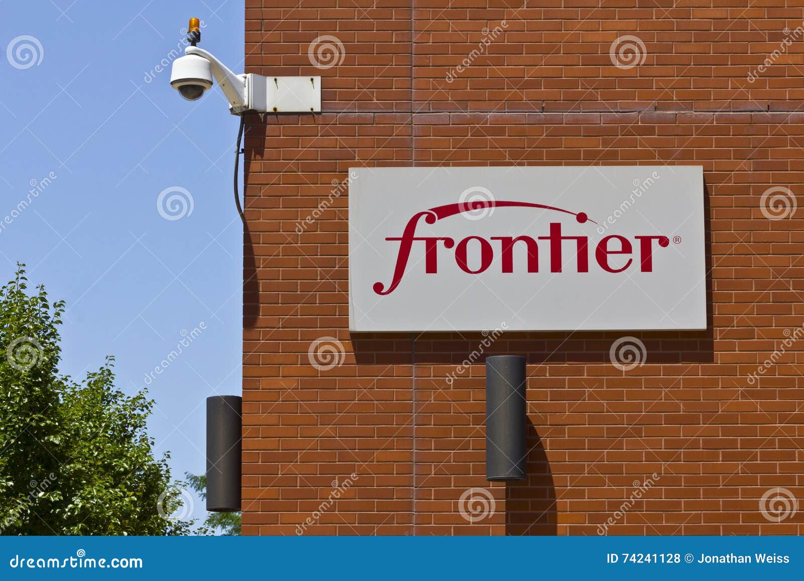 Ft. Wayne, in - Circa July 2016: Frontier Communications Signage on the ...