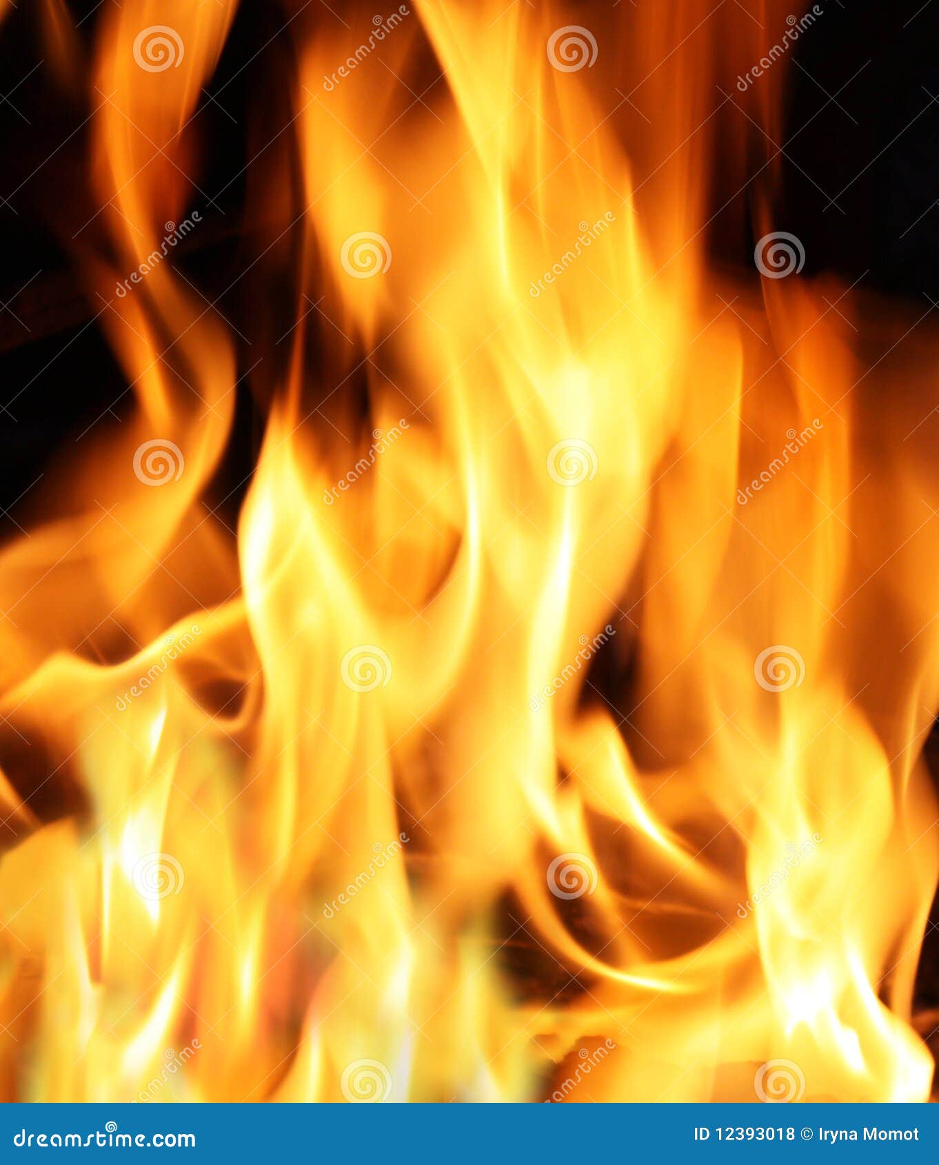 Fuego caliente foto de archivo. Imagen de iluminado, oscuro - 12393018