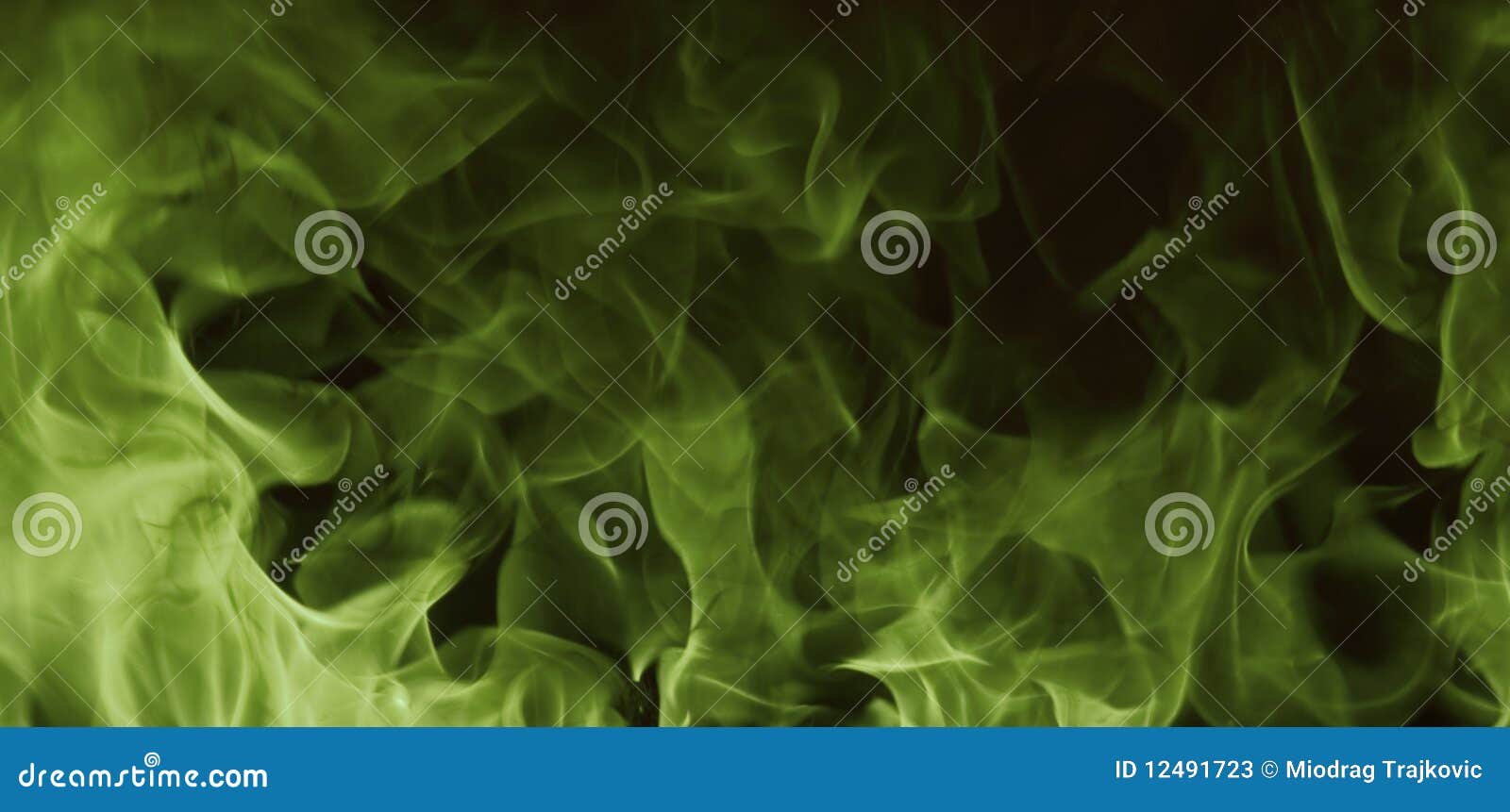 Fuego verde imagen de archivo. Imagen de fuego, caliente - 12491723