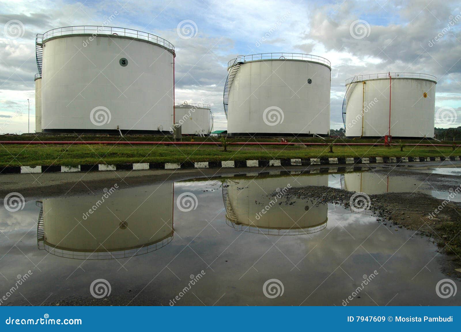 Fuel Storage stock image. Image of storage, gasoline, capacity - 7947609
