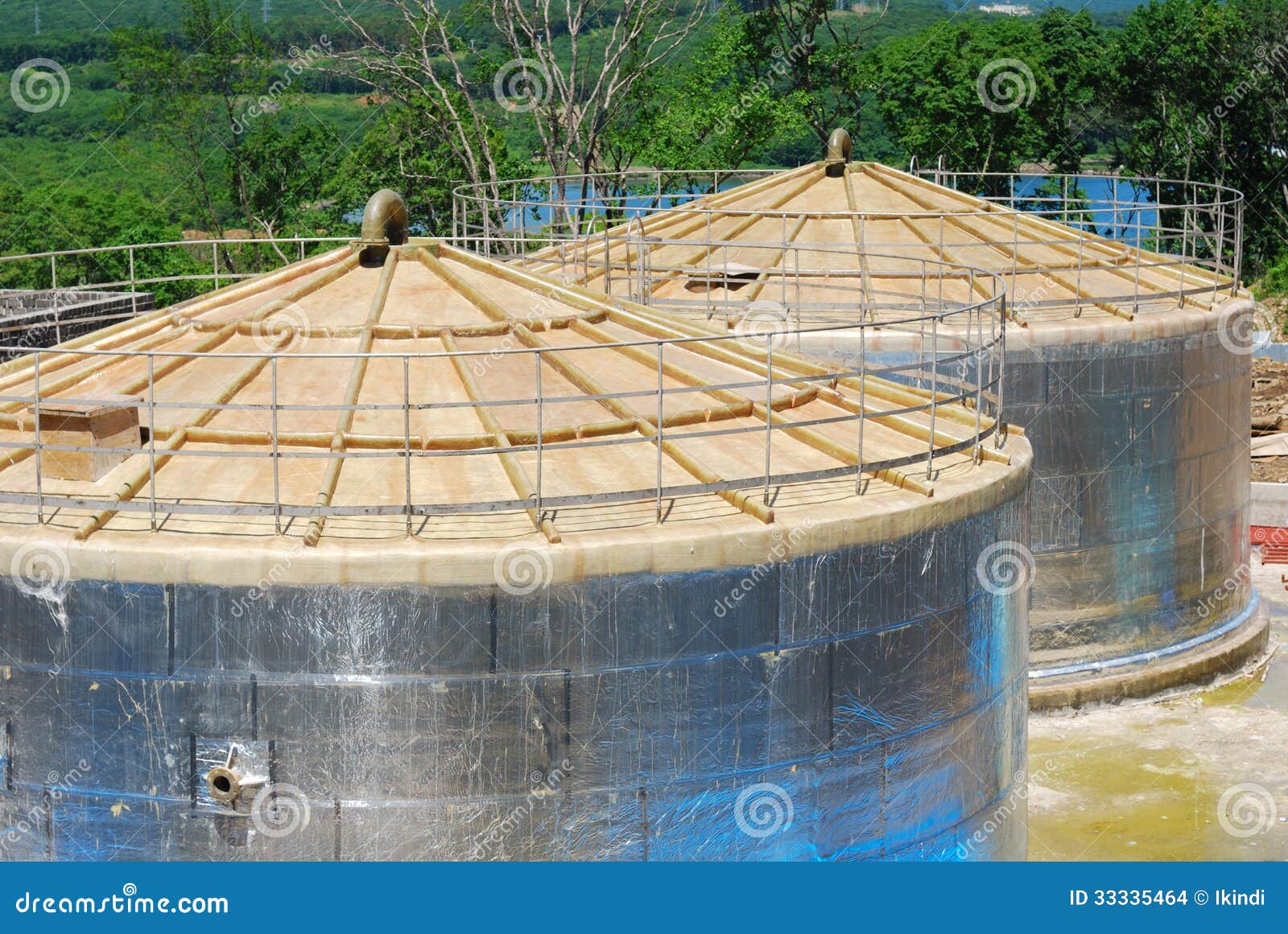 Fuel Storage in Large Tanks Stock Photo - Image of tank, stockpiling ...