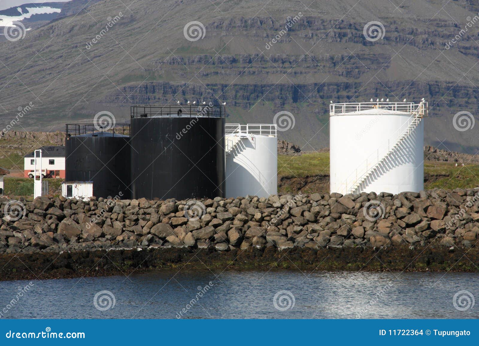 Fuel storage silos stock photo. Image of fuel, architecture - 11722364