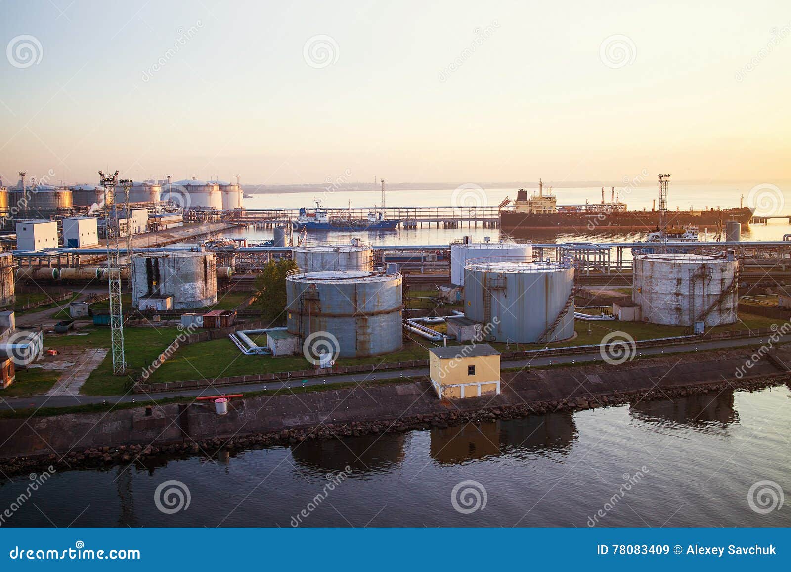 Fuel tanks in the port stock image. Image of drum, industry - 78083409
