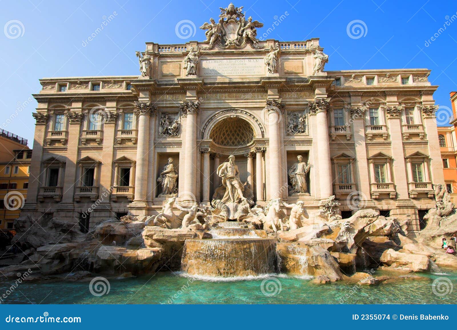 Fuente del Trevi en Roma foto de archivo. Imagen de cielo - 2355074
