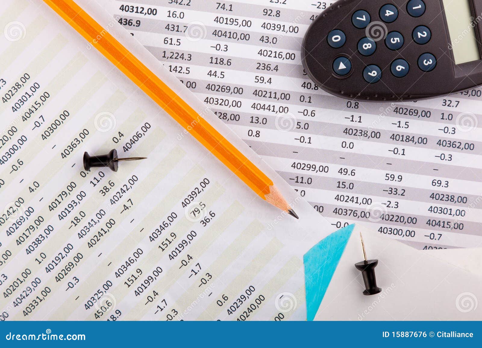 Fuentes De Oficina Y Documentos Financieros Foto de archivo - Imagen de ...