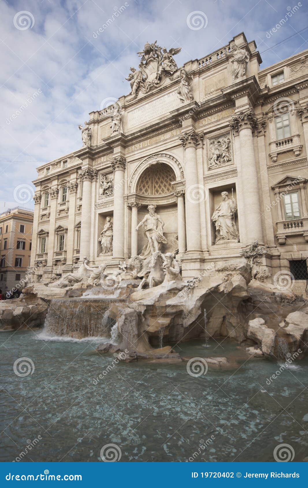 Fuentes de Roma foto de archivo. Imagen de fachada, capital - 19720402