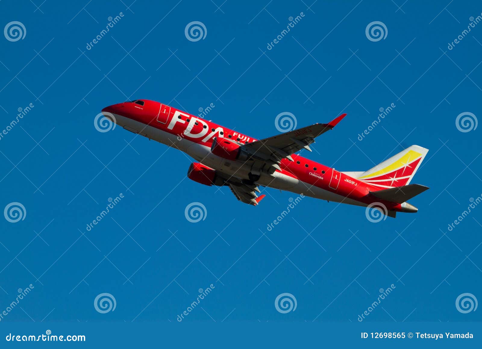 FUJI DREAM AIRLINES ERJ 170 Editorial Image - Image of japan, airliner ...