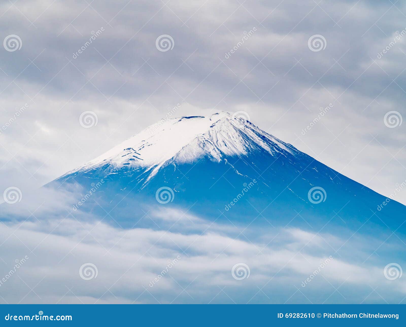 Fuji Mountain Hide in Cloud Stock Photo - Image of mountain, mount ...