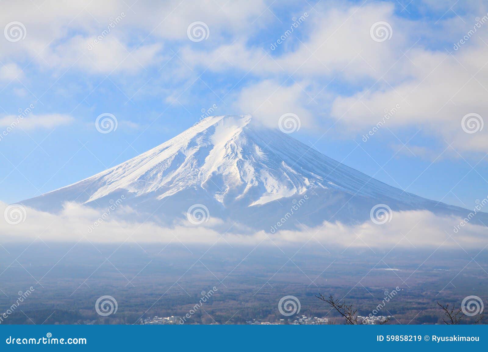 Fujiyama closeup in winter stock image. Image of fujisan - 59858219