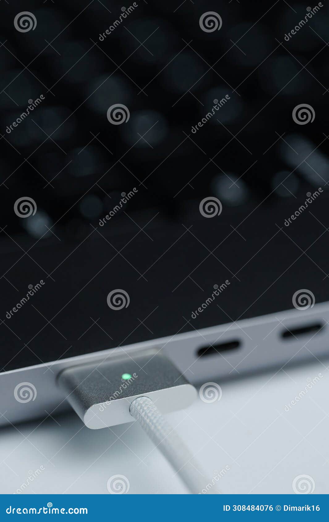 Full Charge Of A Smartphone On Its Monitor With The Cable Connected To ...