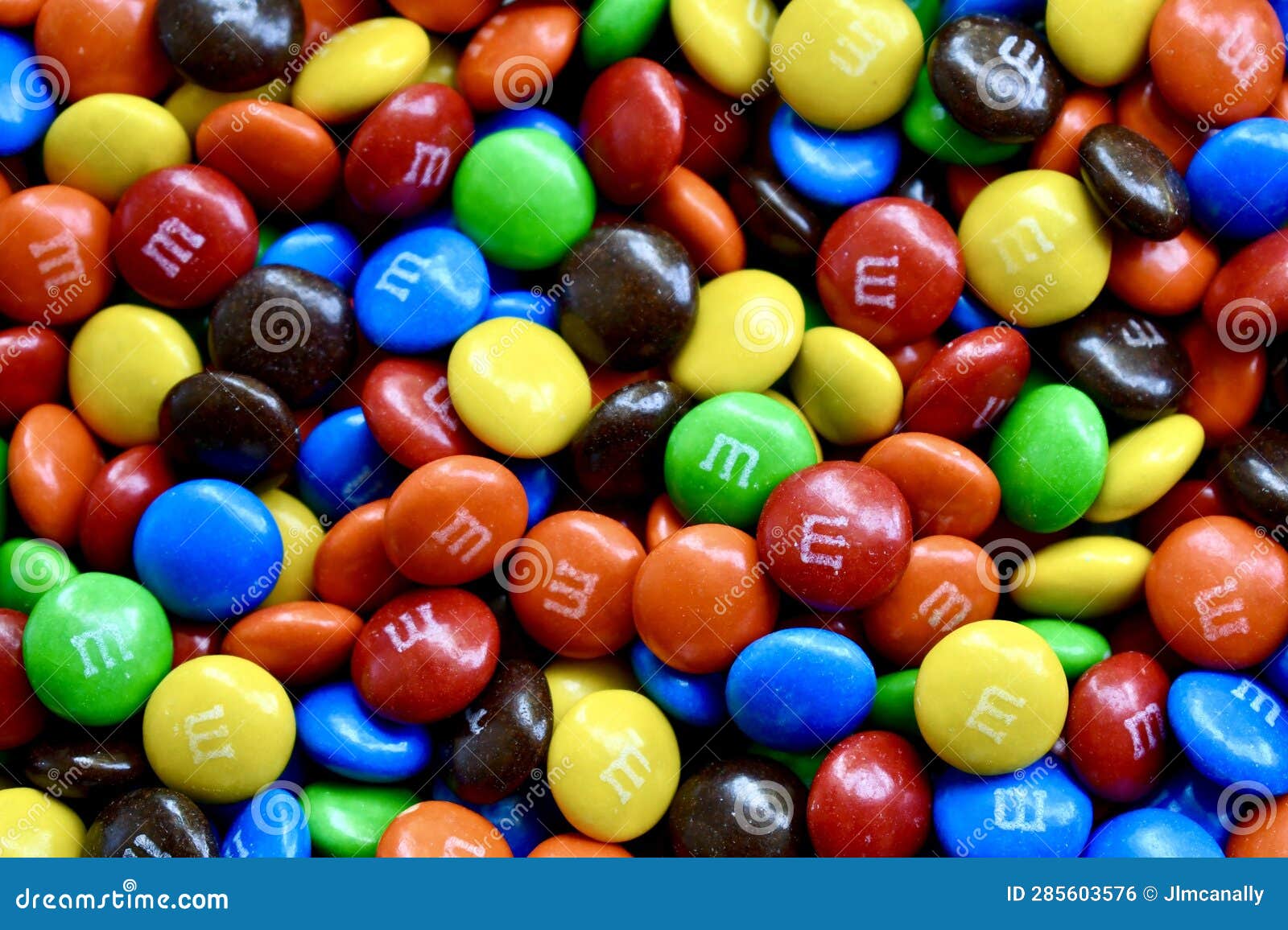 Full Frame of M&Ms Candies Editorial Photo - Image of classic, treats: 285603576