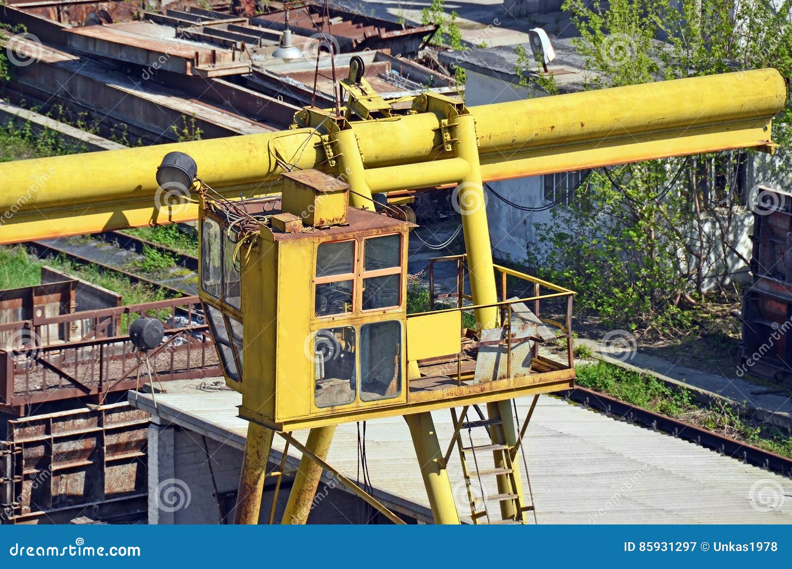 Full gantry crane stock image. Image of gantry, hoisting - 85931297