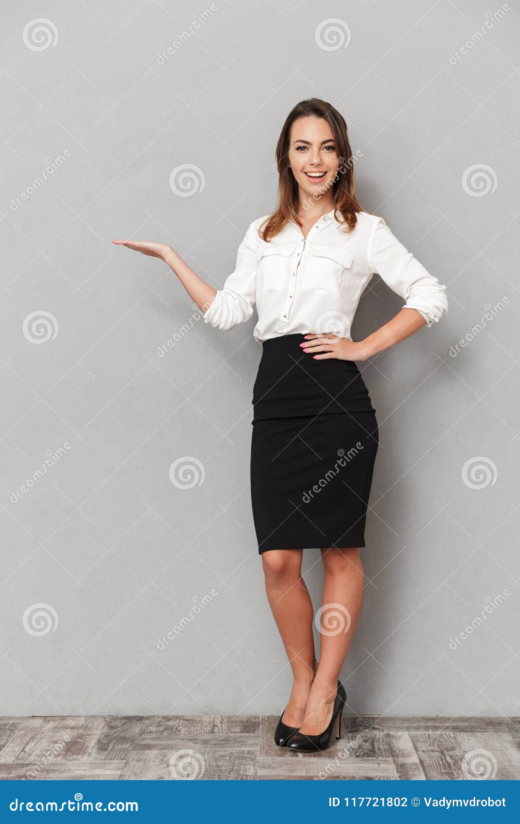 Full Length Portrait Of A Confident Young Business Woman Stock Photo ... Full Length Portrait Of A Confident Young Business Woman Stock Photo ...