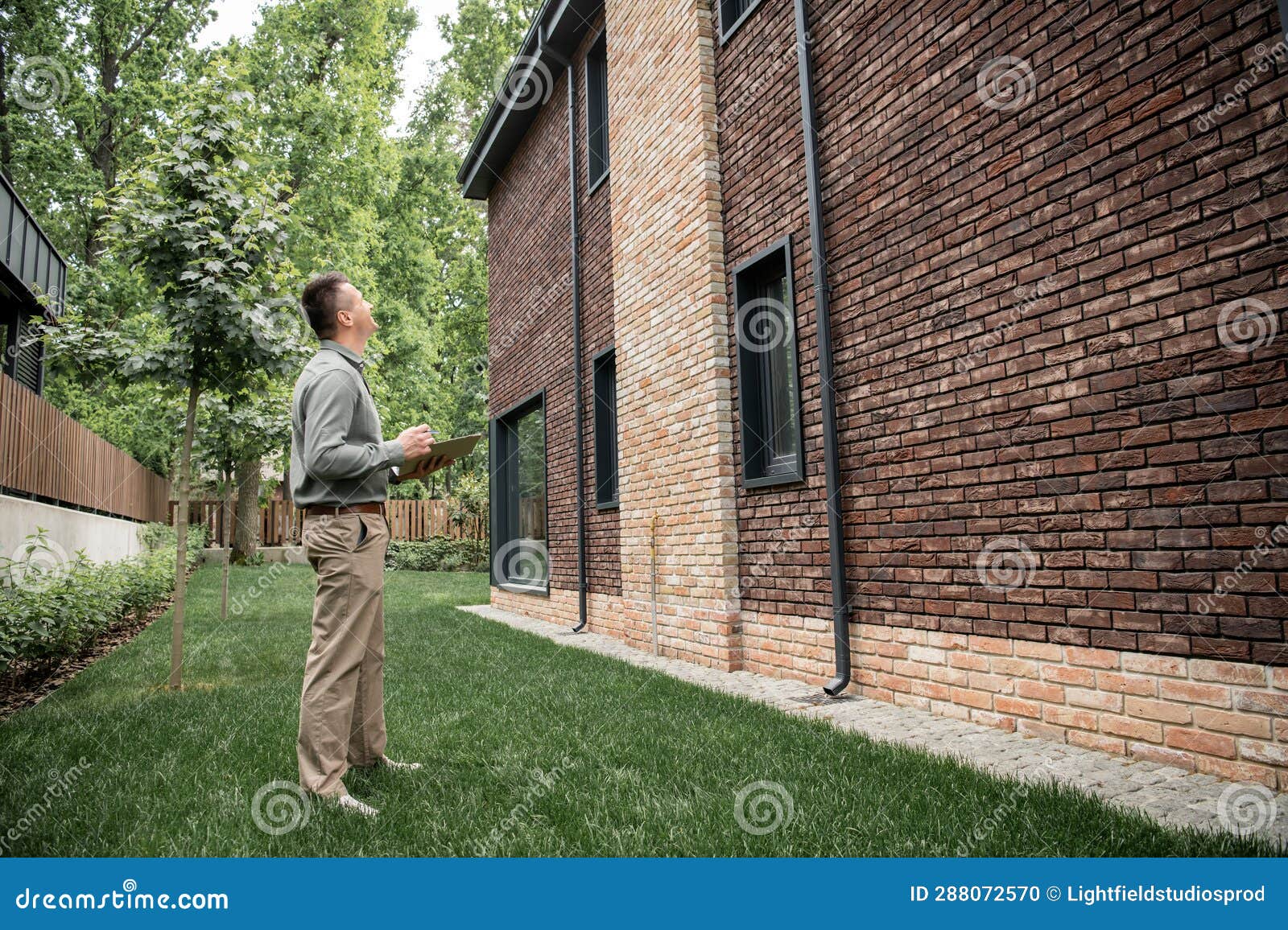 Full Length of Real Estate Agent Stock Photo - Image of house, urban ... Full Length of Real Estate Agent Stock Photo - Image of house, urban ...