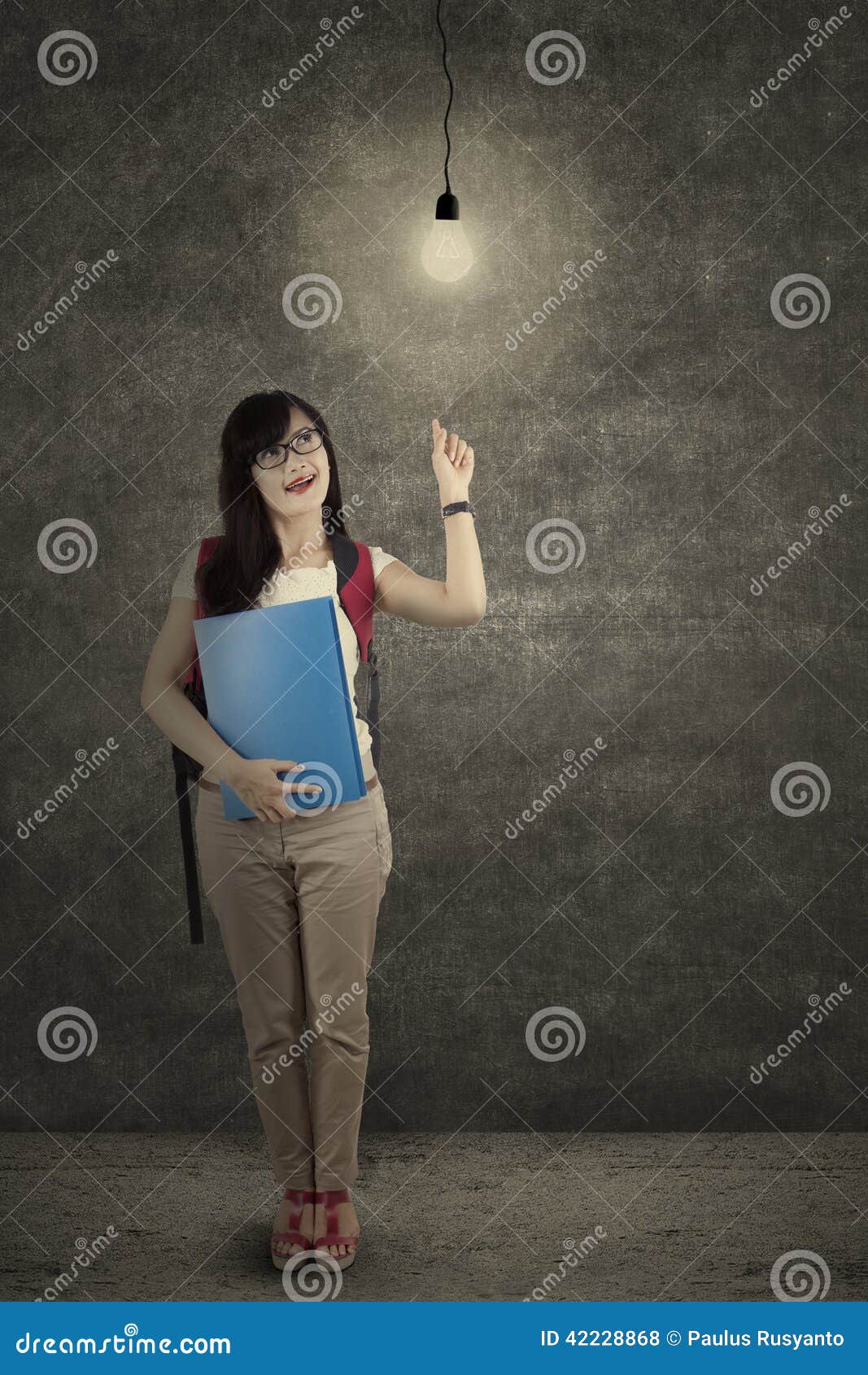 Full Length Student Getting Bright Idea 1 Stock Photo - Image of back ...