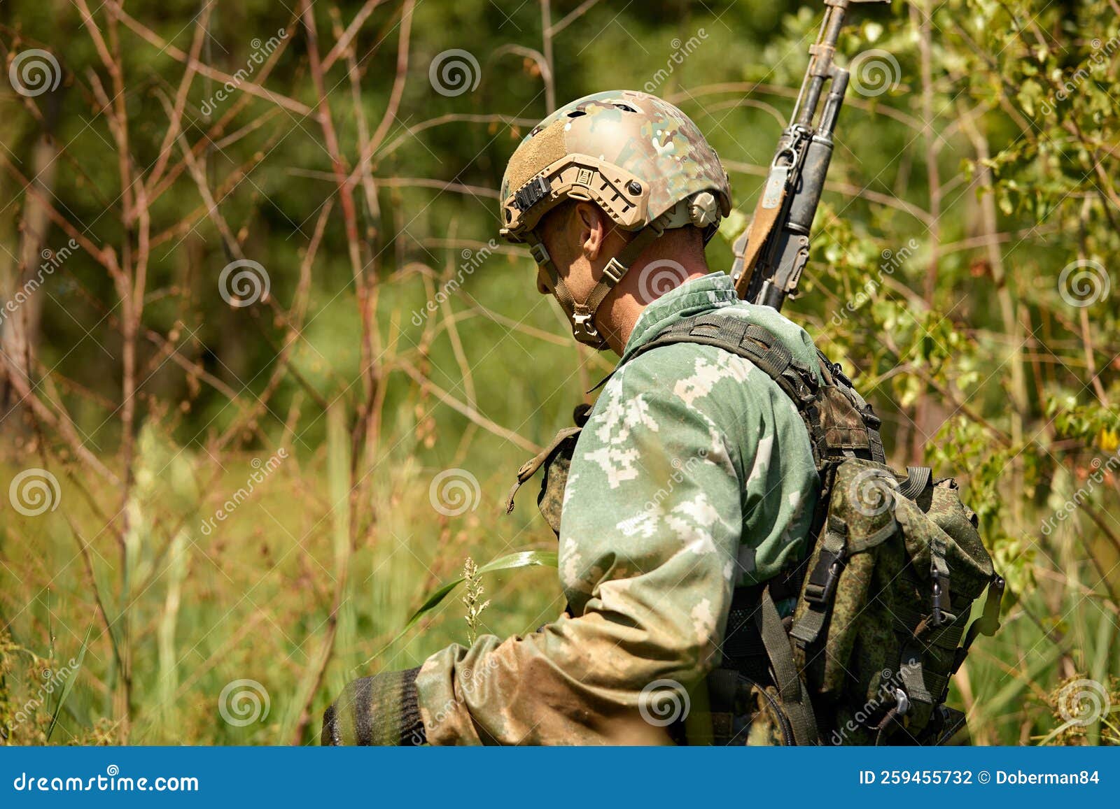 Full Military Experience - One Day Commando - Running through the Water ...