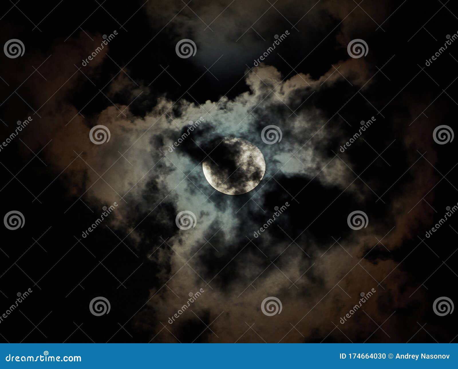 Full Moon Behind the Clouds Stock Photo - Image of universe, dark ...
