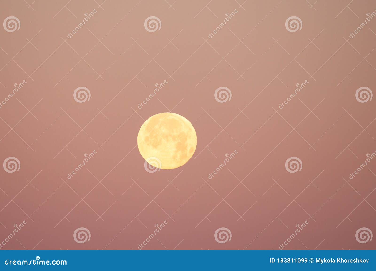 Full Moon in the Evening Sky Stock Image - Image of full, sunlight ...