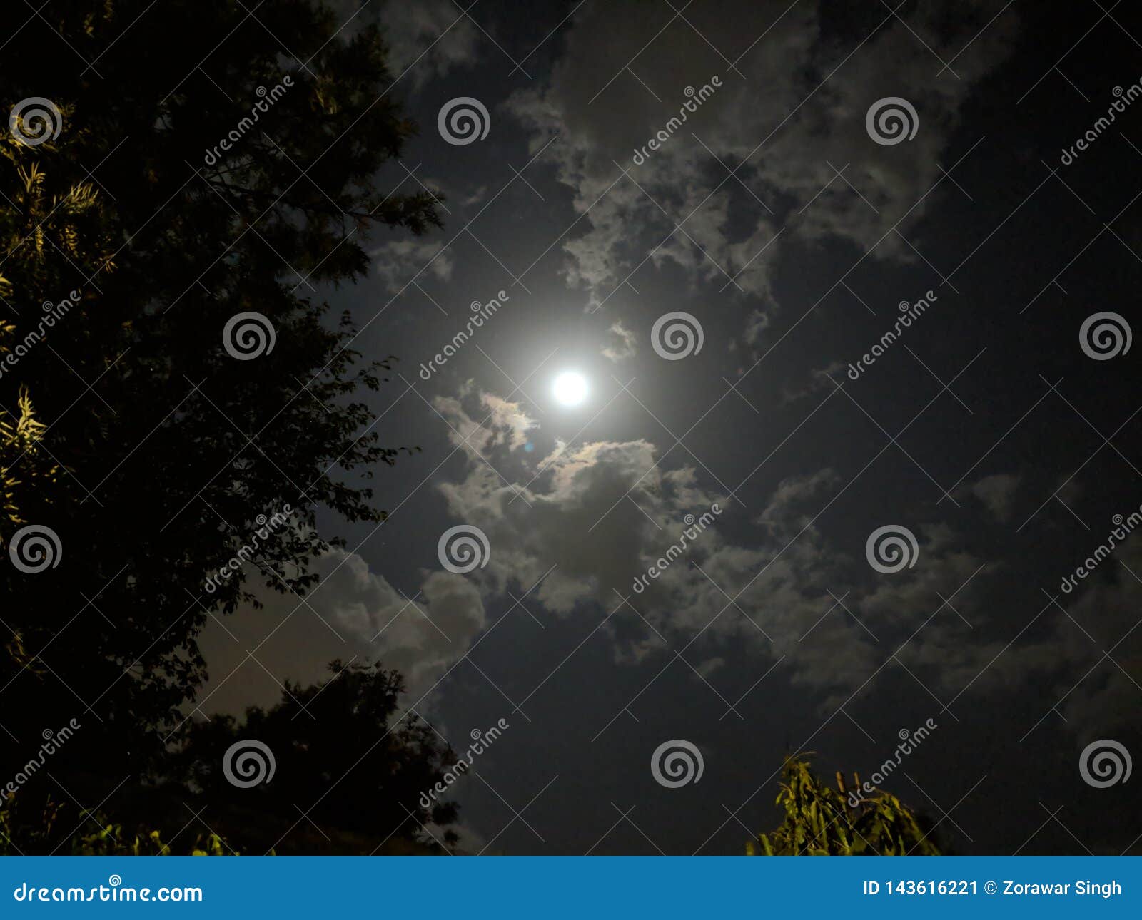 Full Moon on a Cloudy Night Sky Stock Image - Image of moon, full ...