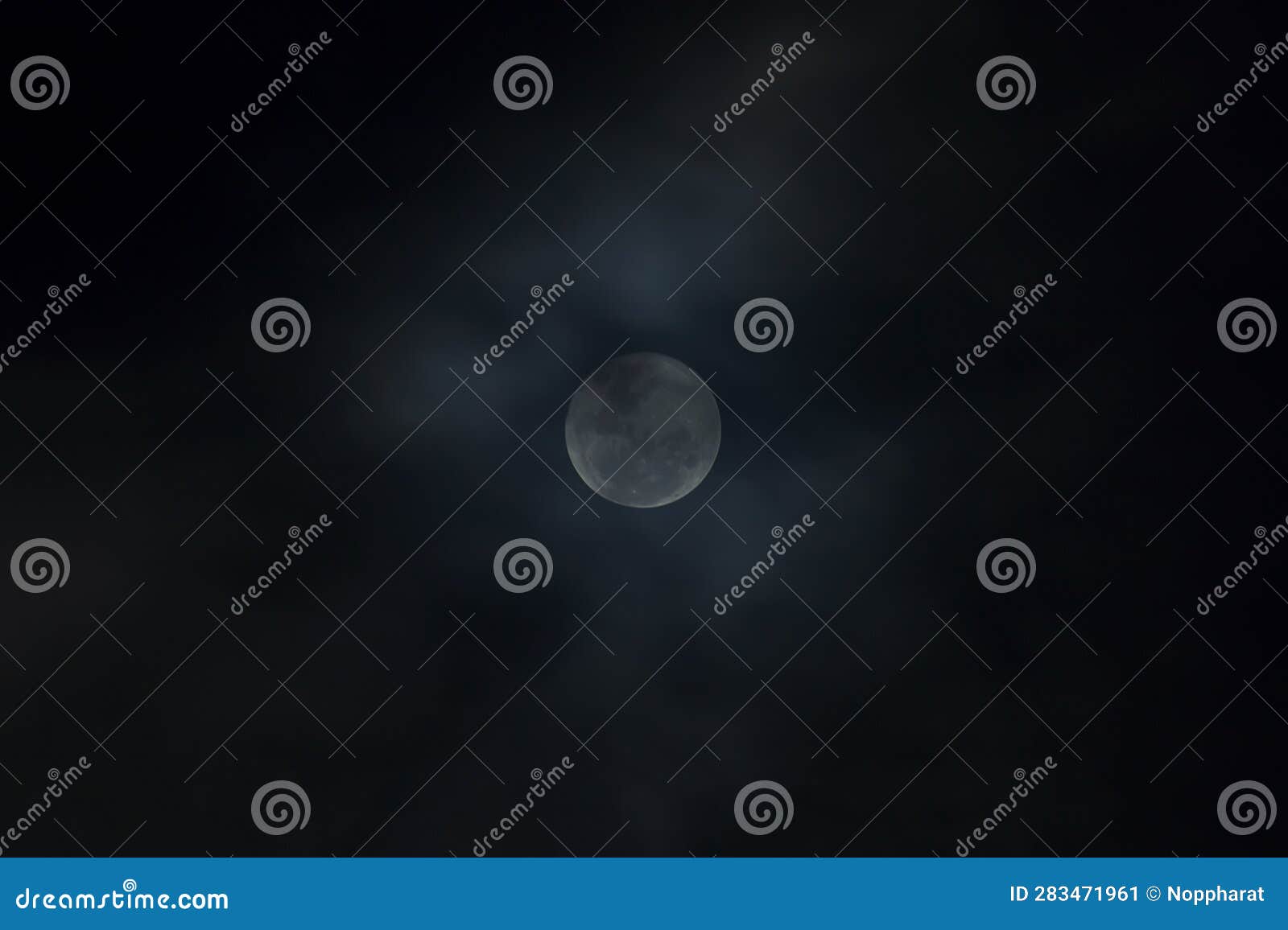 The Full Moon in the Dark Night Stock Image - Image of galaxy, natural ...