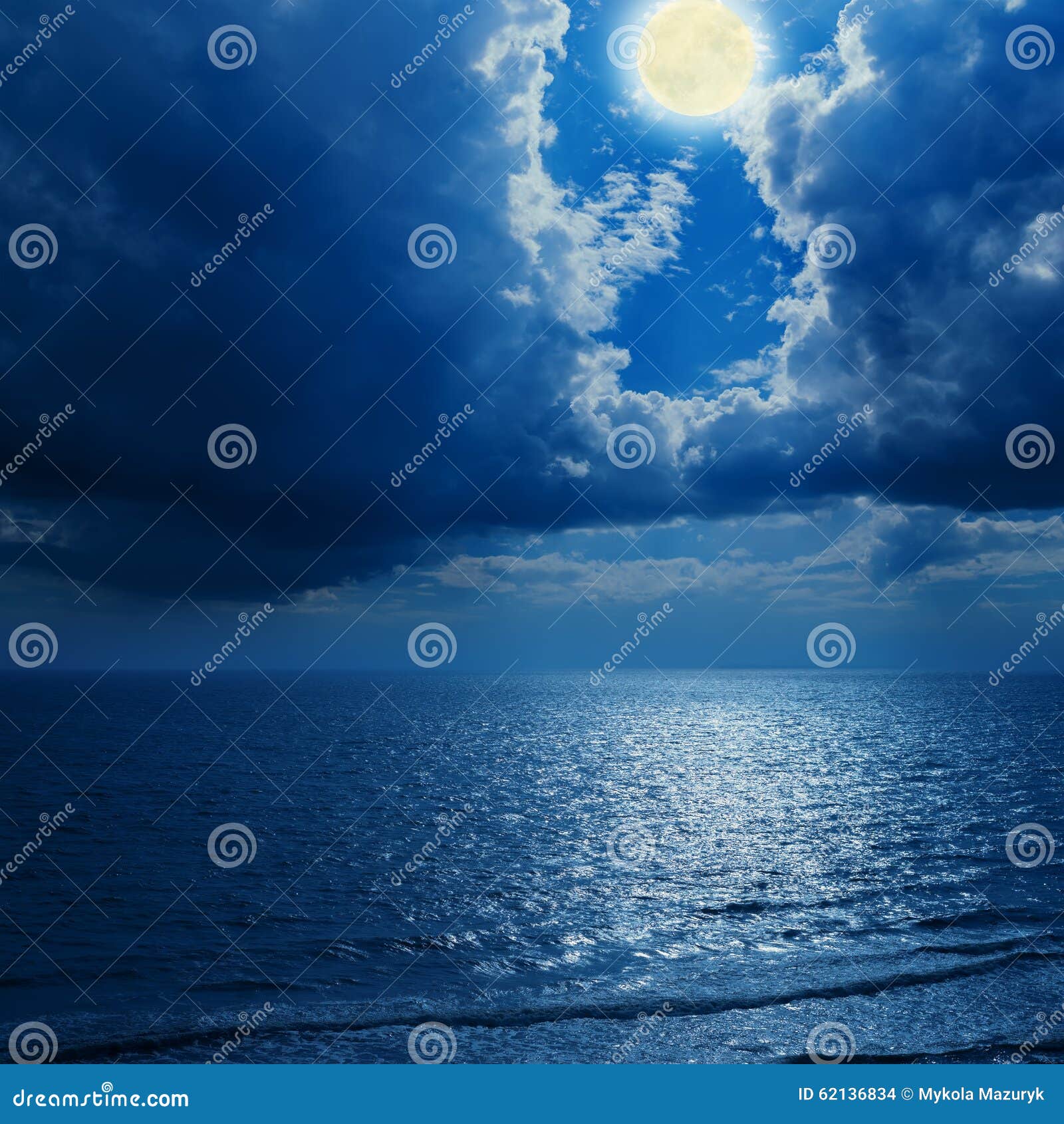 Full Moon in Dramatic Clouds and Sea Stock Photo - Image of color, blue ...