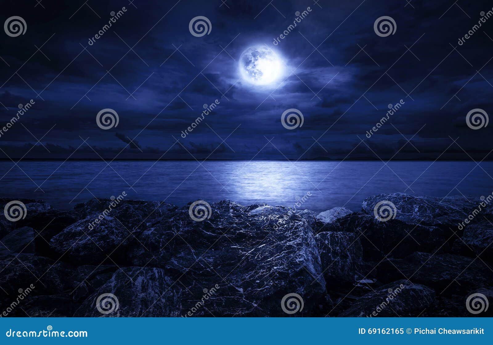 719 Full Moon Ocean Boat Stock Photos - Free & Royalty-Free Stock ...