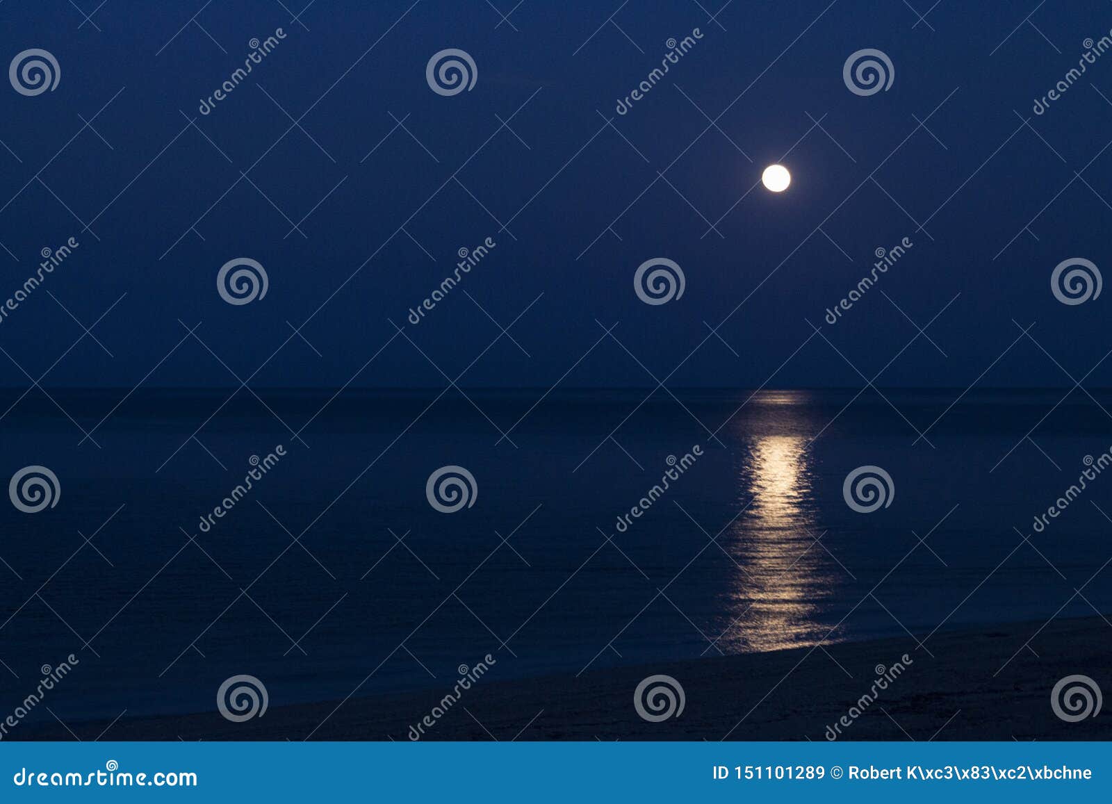 Full Moon Reflecting in the Sea Stock Image - Image of tranquil ...