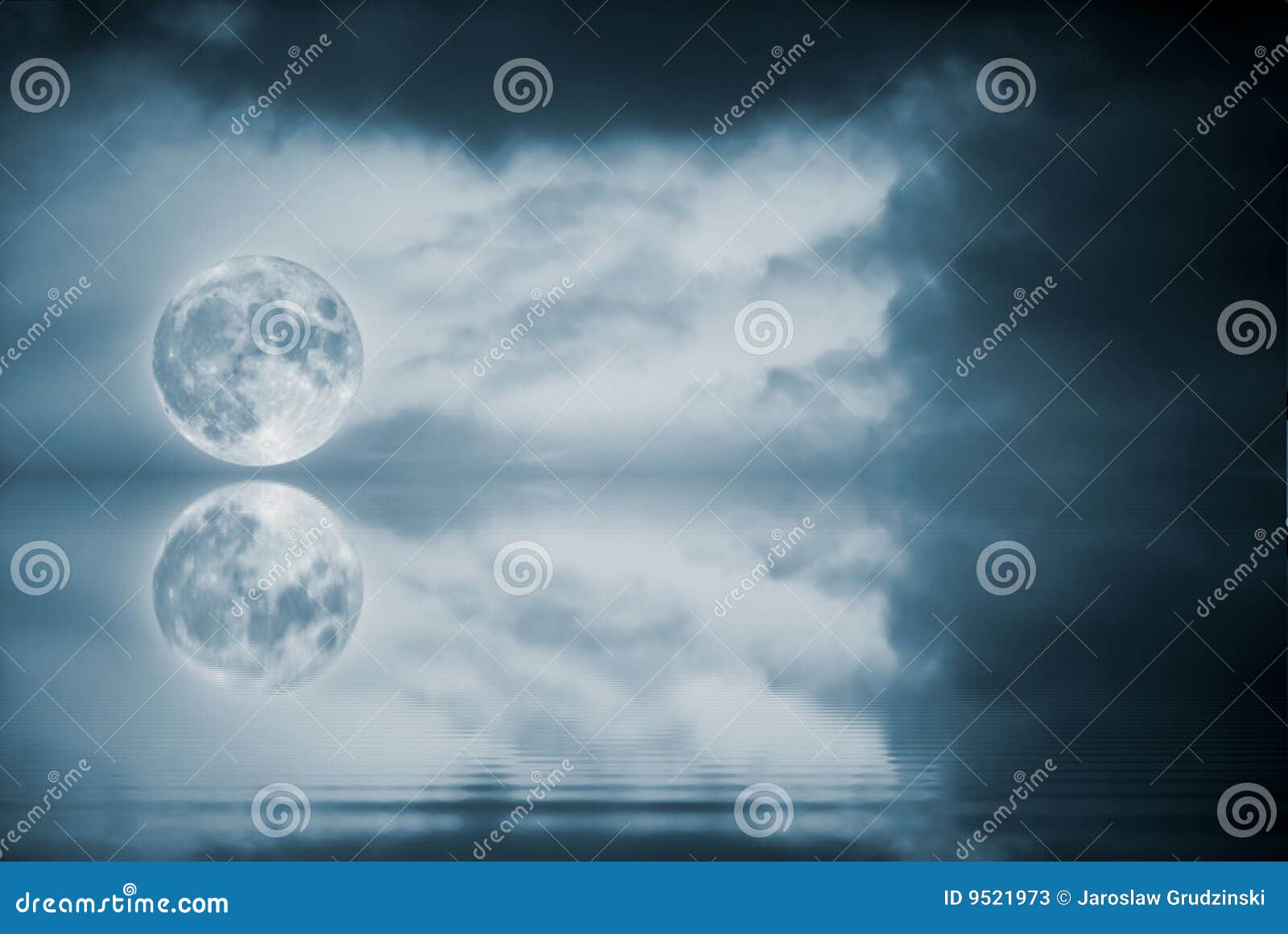 Full Moon Reflection Stock Photos - Image: 9521973