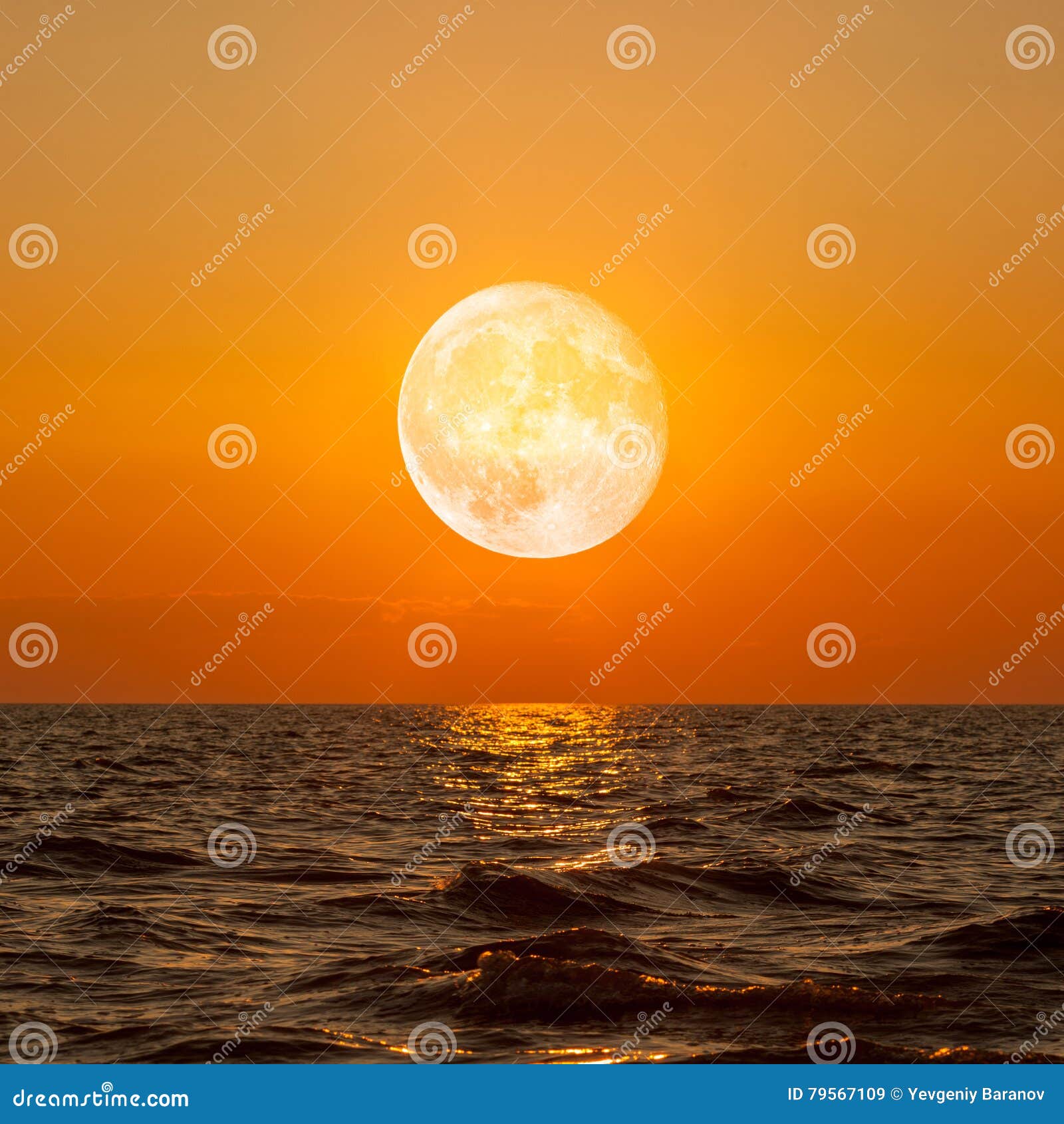 Full Moon Rising Over Empty Ocean Stock Image - Image of mist, moon ...
