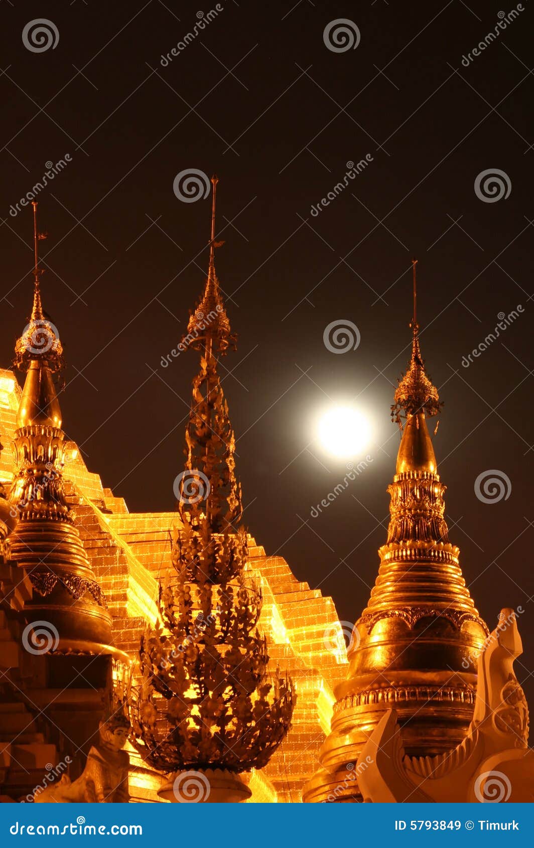 Full Moon on the Roofs of Temples Stock Image - Image of shwedagon ...