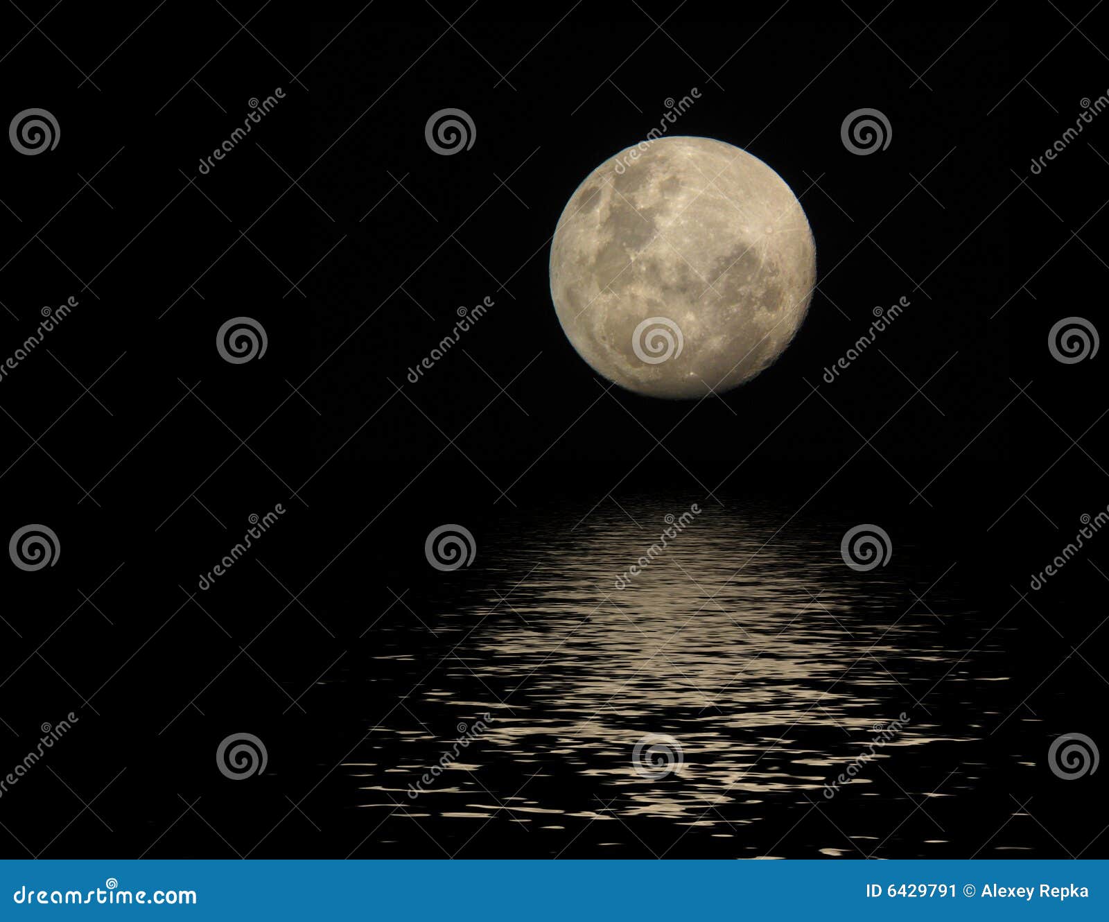 Full moon in water stock image. Image of water, light - 6429791