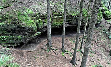 Full side view of the rock stock image. Image of brown - 91963647