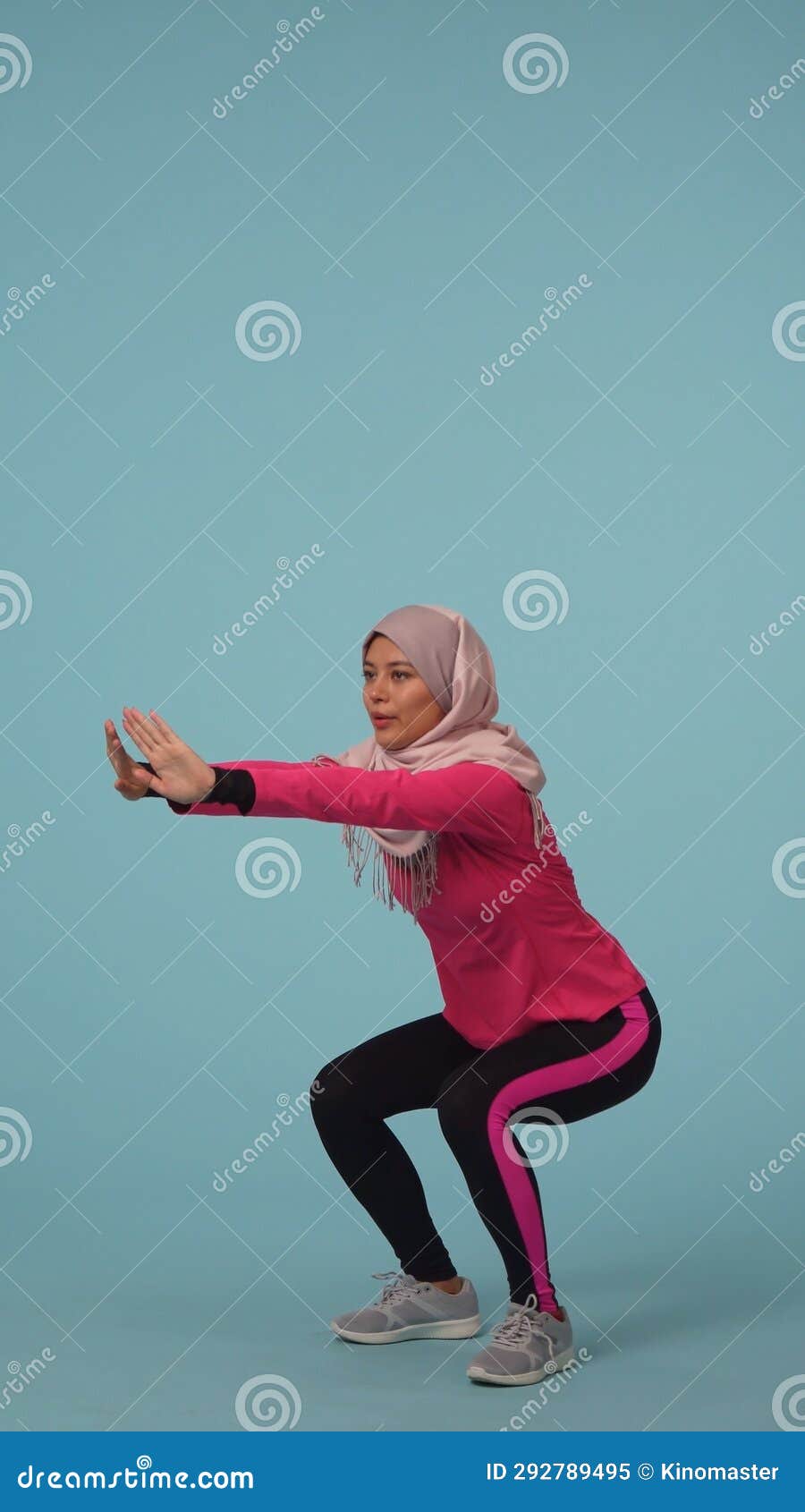 Full-sized Isolated Photo Capturing an Attractive Young Woman Wearing a ... Full-sized Isolated Photo Capturing an Attractive Young Woman Wearing a ...