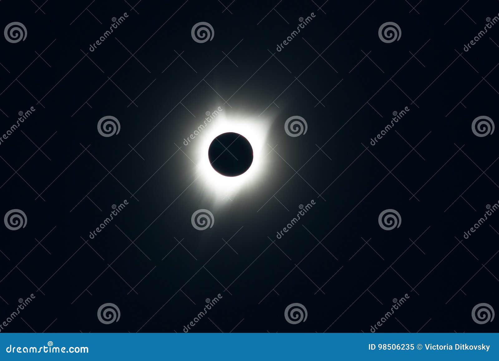 Full solar eclipse stock image. Image of astronomy, dark - 98506235