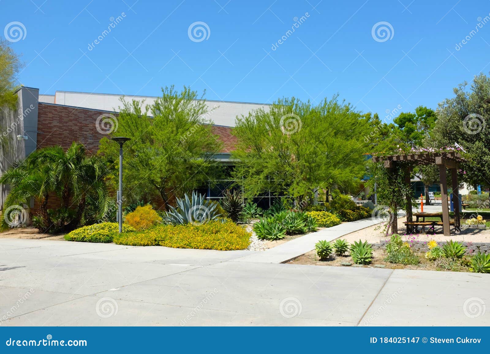FULLERTON CALIFORNIA - 22 MAY 2020: Ground of the Campus of California ...