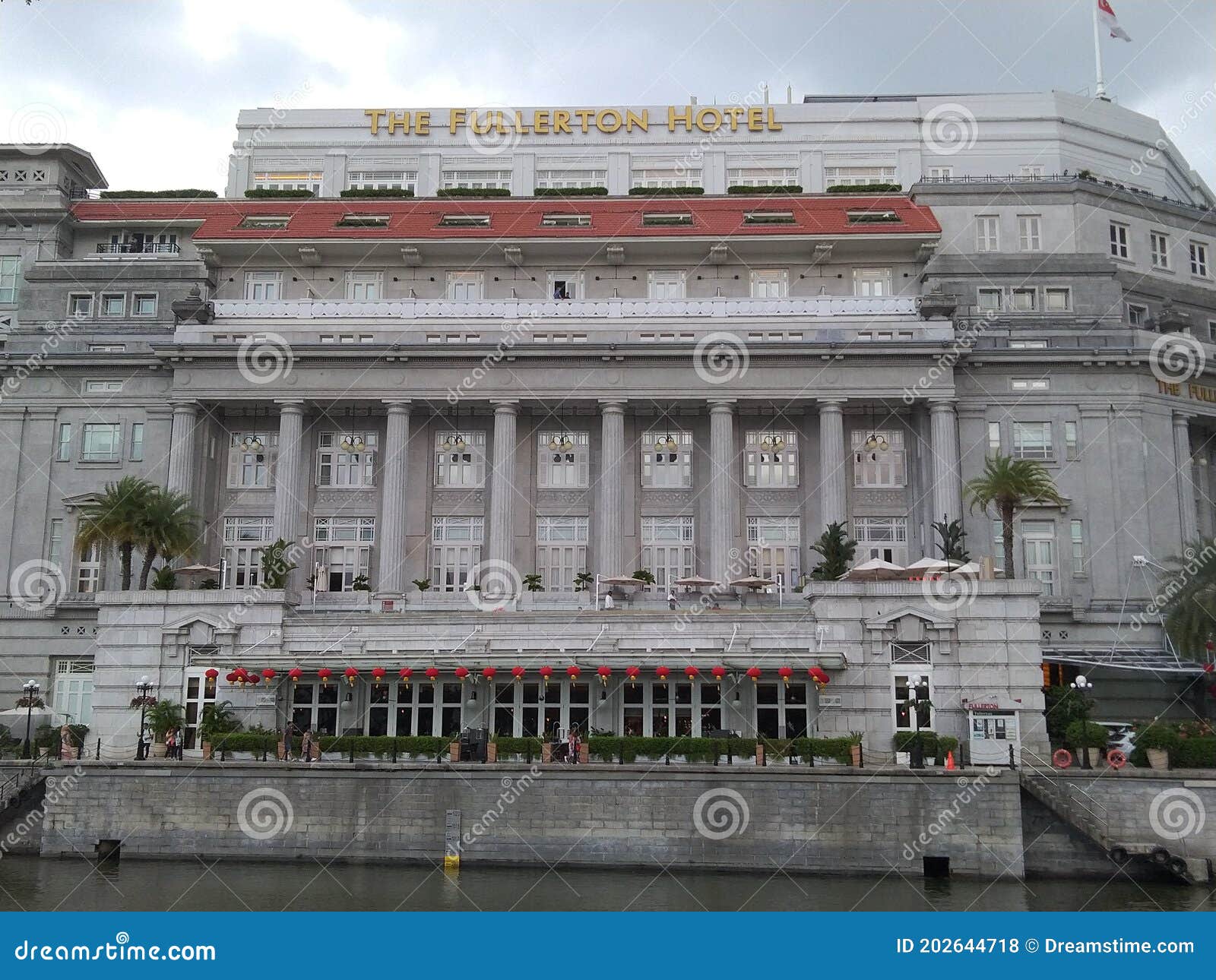 The Fullerton Hotel Near Marina Bay Editorial Stock Photo - Image of ...