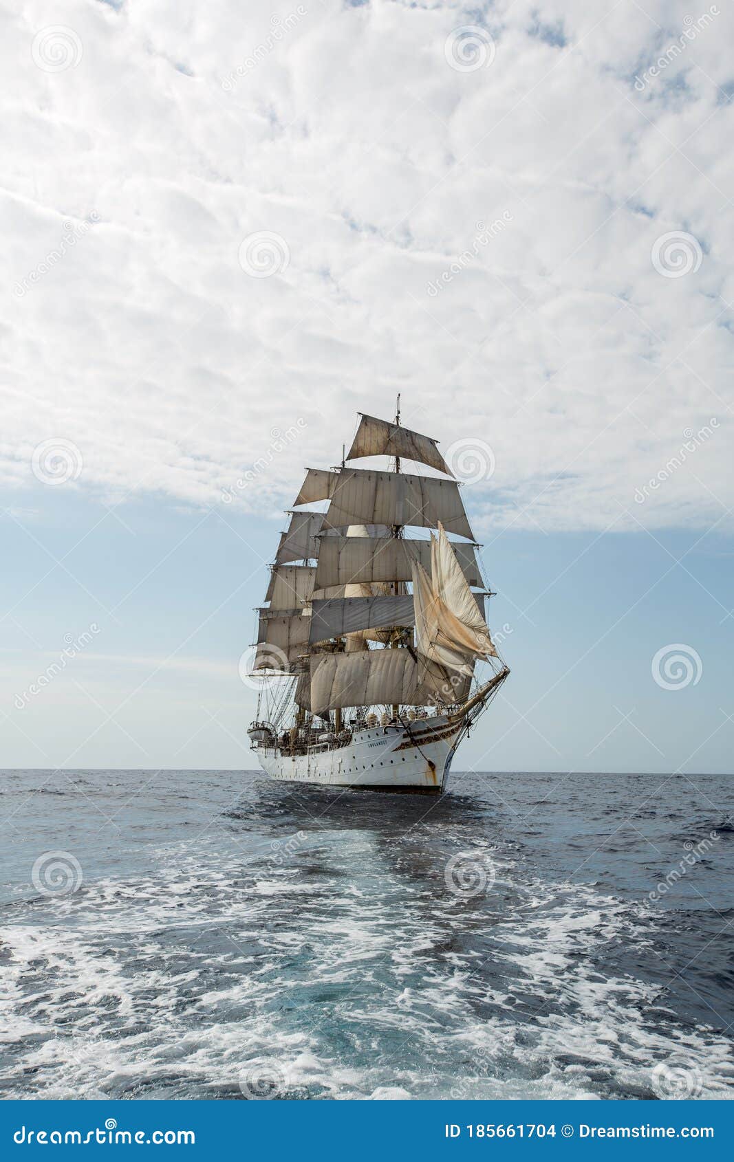 Fullfrigged tallship editorial stock image. Image of graves - 185661704