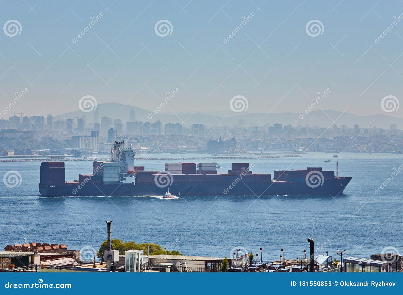 Fully Loaded Container Ship Moving through Bosprus Stock Image - Image ...