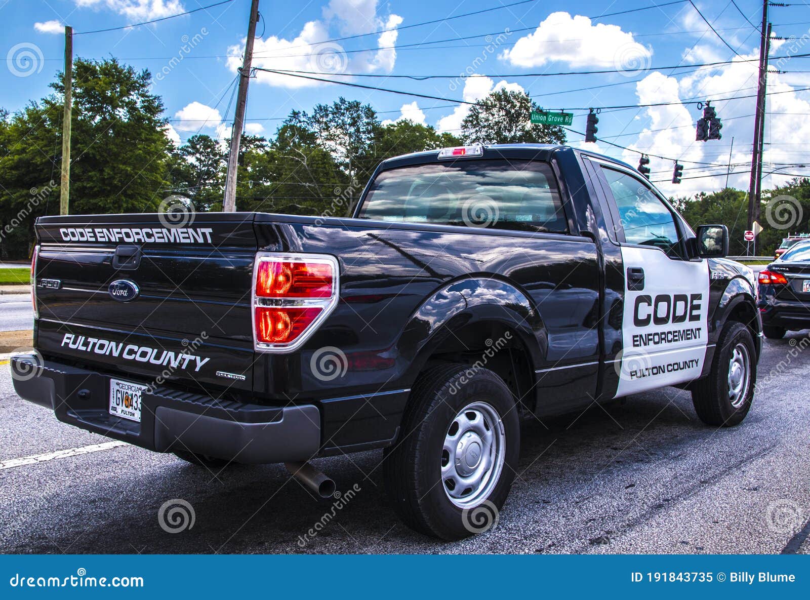 Fulton County Code Enforcement Vehicle Editorial Image - Image of sign ...