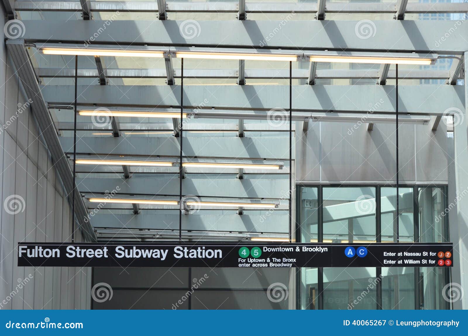 Fulton Street Subway Sign fotografía editorial. Imagen de tierra - 40065267