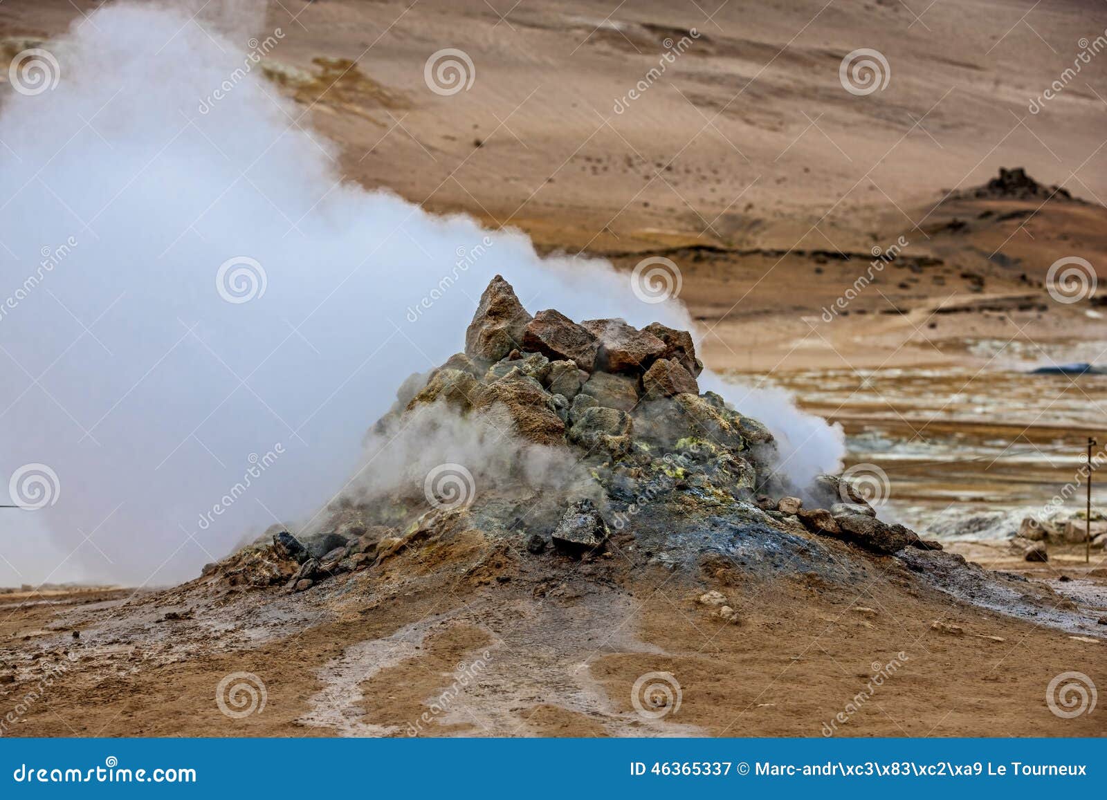 Fumarola Del Vulcano in Islanda Immagine Stock - Immagine di geologia ...