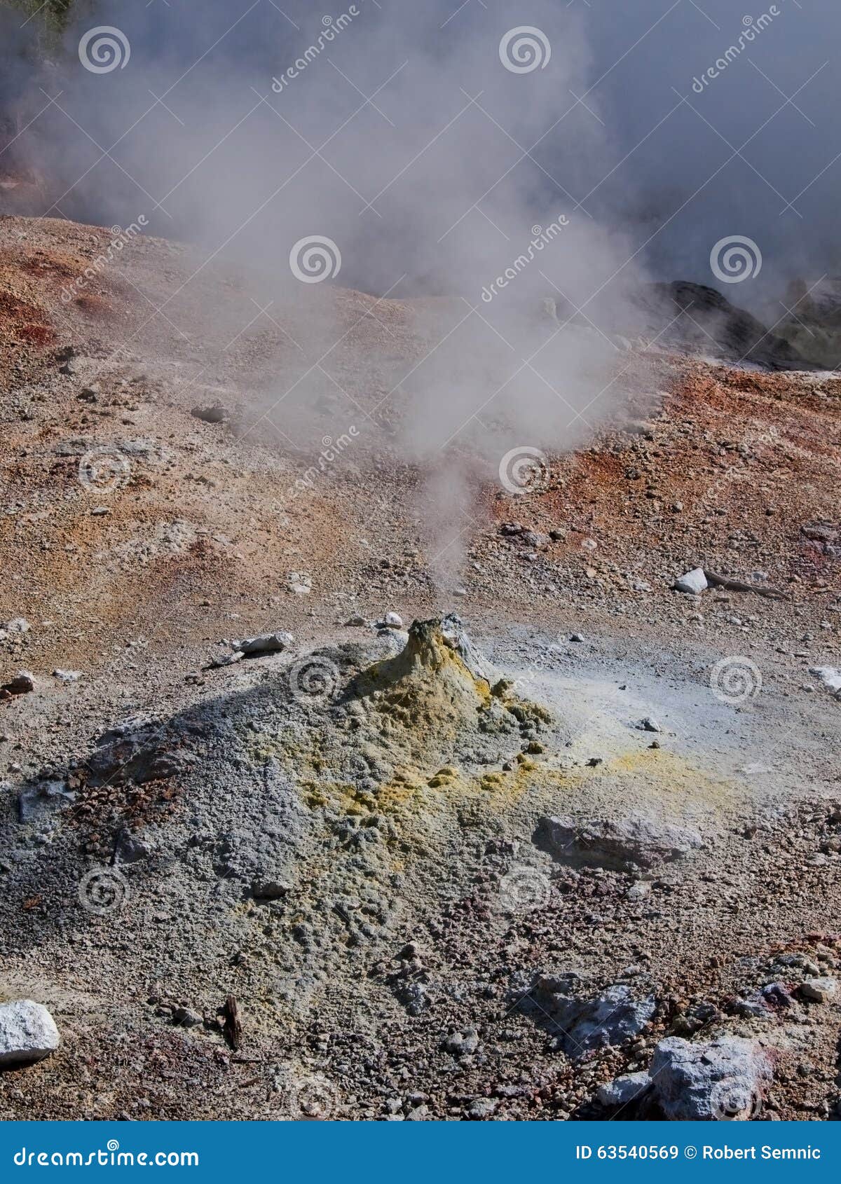 Fumarole Yellowstone Nationalpark Fotografering för Bildbyråer - Bild ...