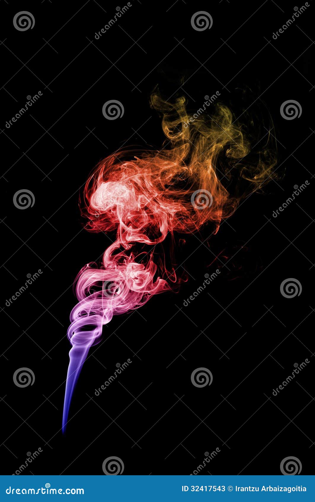 Fumo Colorato Nel Fondo Nero Immagine Stock - Immagine di isolato ...