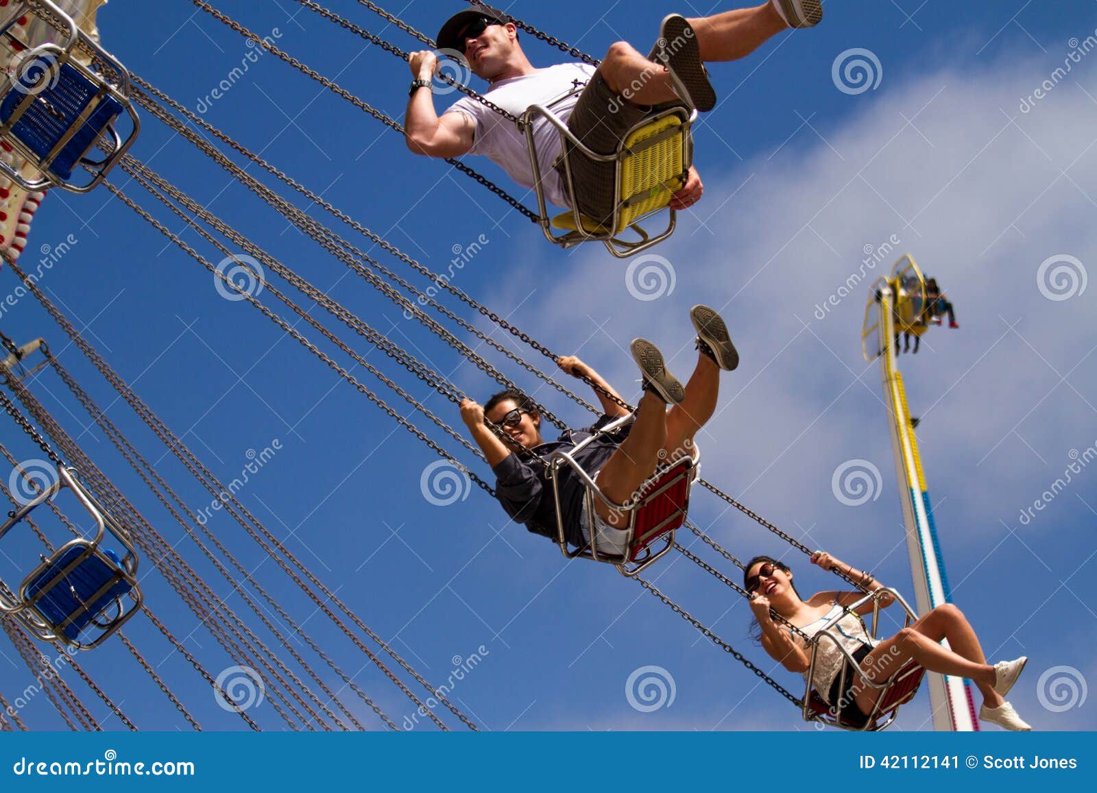 Fun at the Fair editorial photo. Image of fair, ride - 42112141