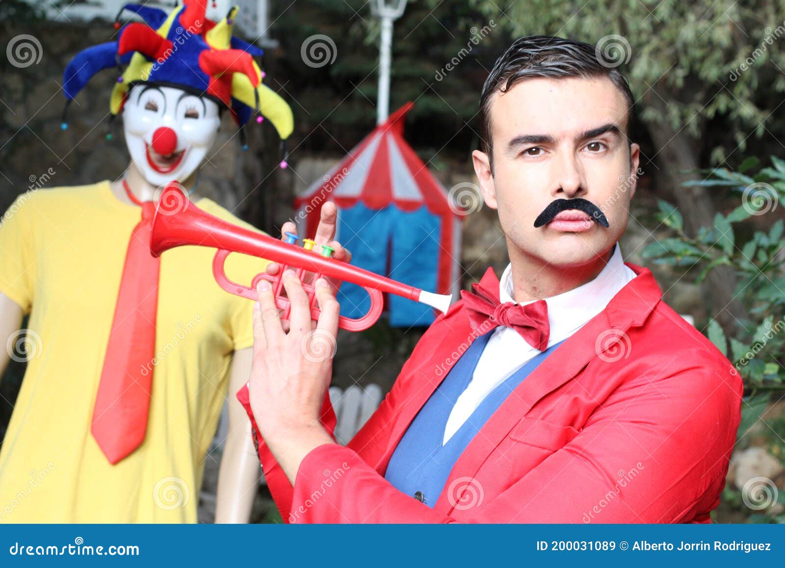 Fun Ringmaster in the Circus Stock Image - Image of announcement, funny ...